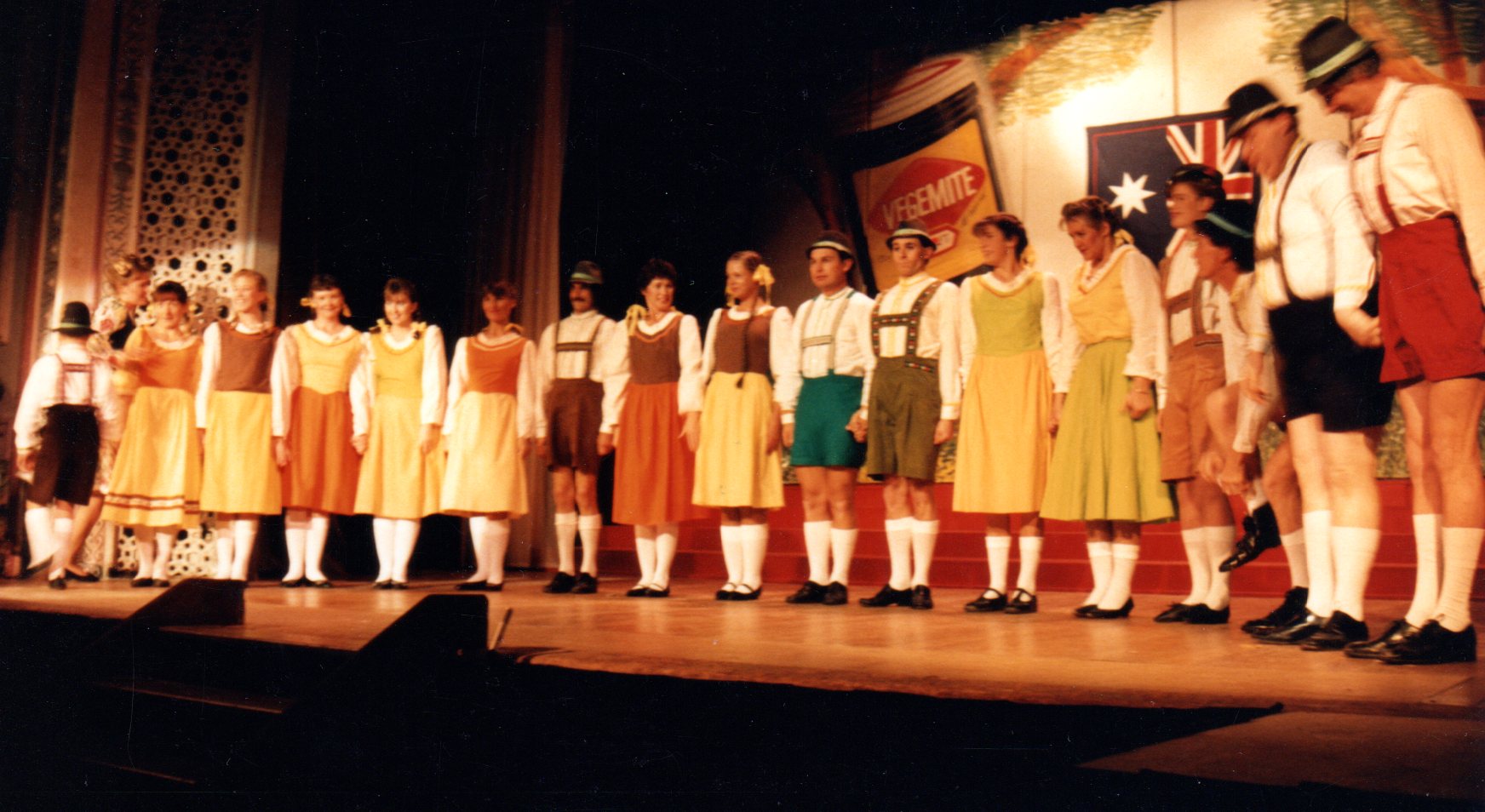 1988 – 200 Not Out – Benalla Theatre Company